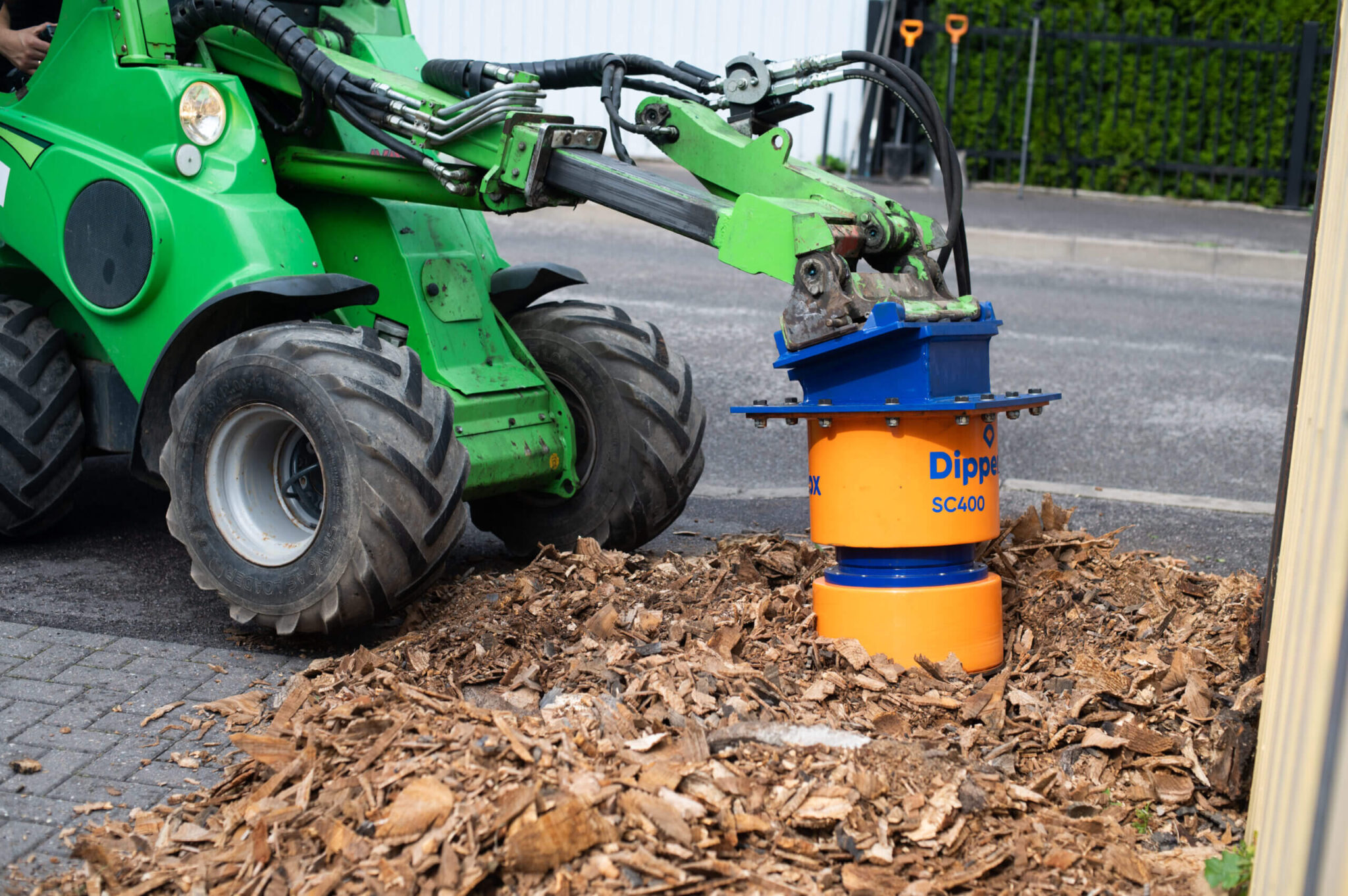 Commercial-Grade Rapid Stump Grinder Rental in Milwaukee